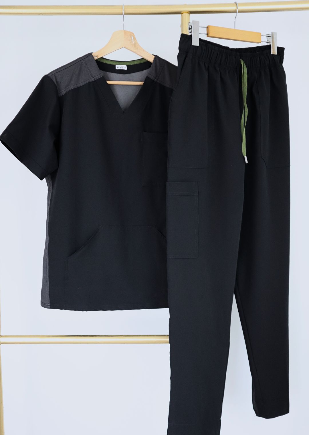 Uniforme New Classic Negro – SANTÉ Atelier Uniformes